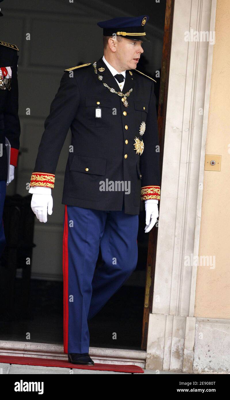Uniforme de monte hi-res stock photography and images - Alamy