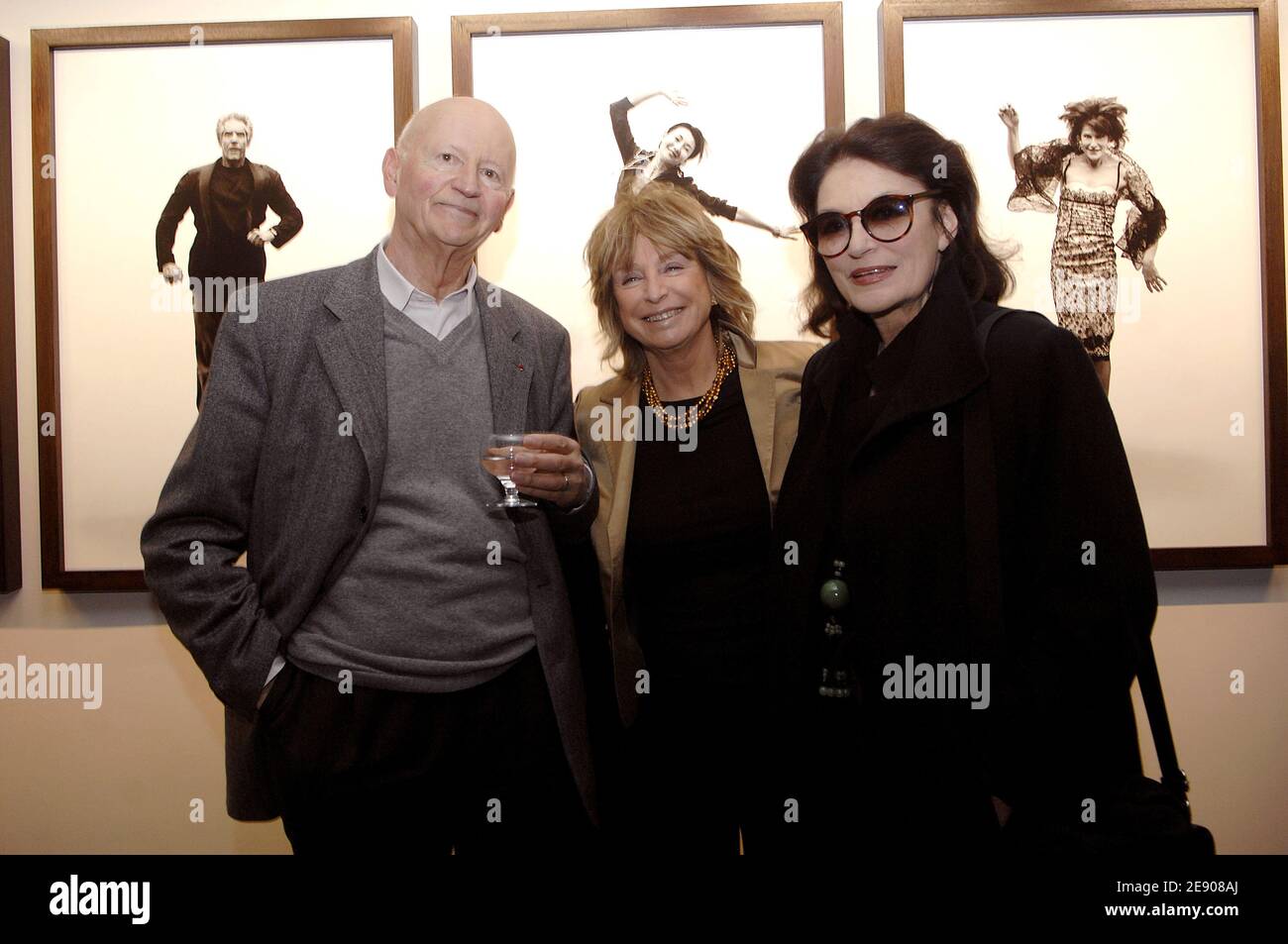 Gilles Jacob, Daniele Thompson and Anouk Aimee visit the photos ...