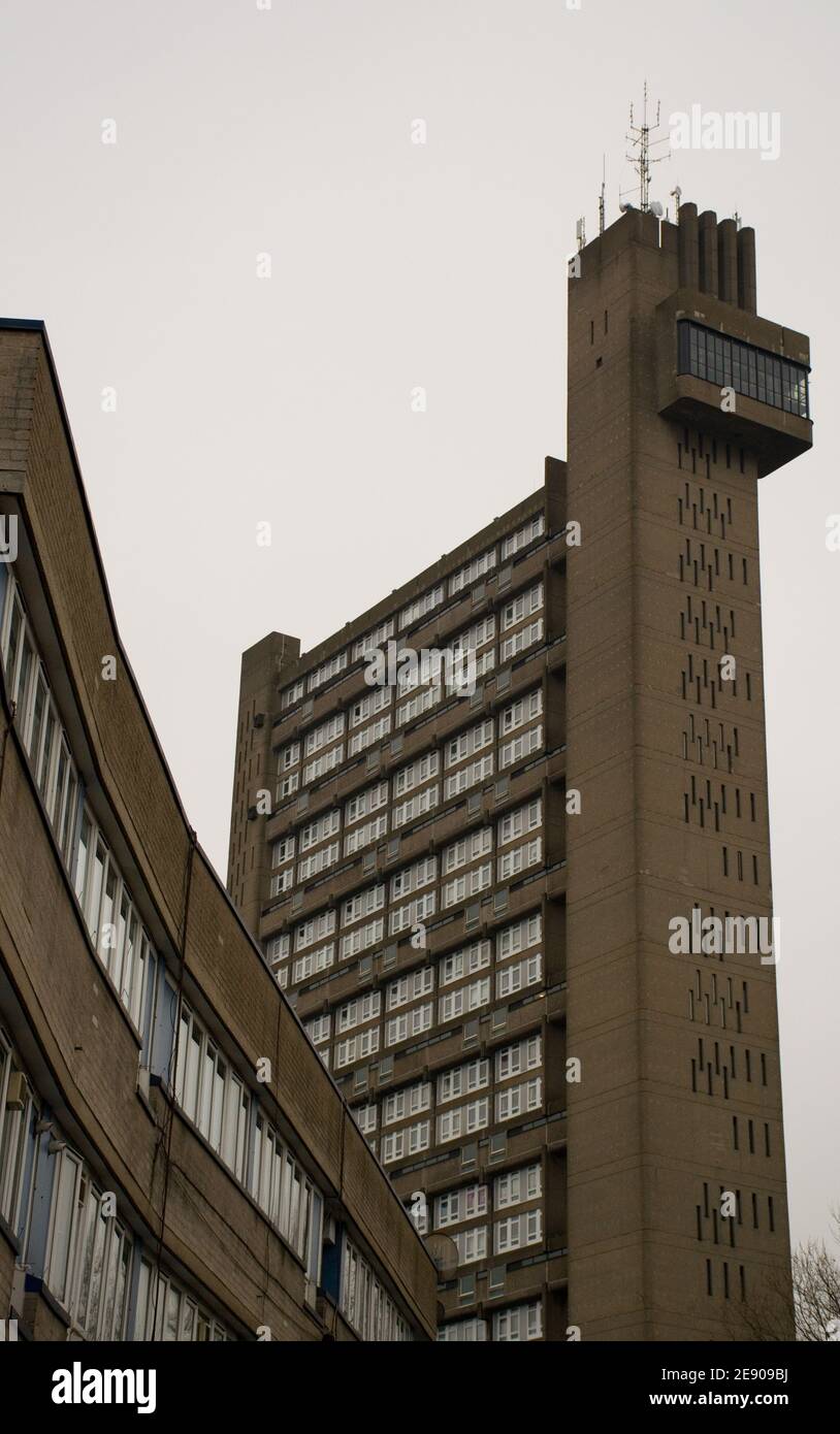 Trellick Tower, the iconic brutalist tower block, Golborne Road, Kensal ...