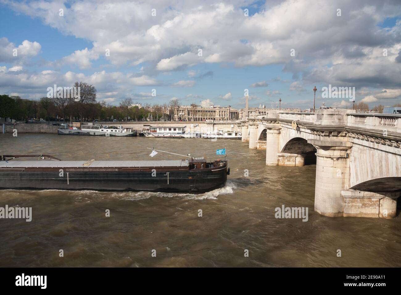 Seine river cargo ships hi-res stock photography and images - Alamy