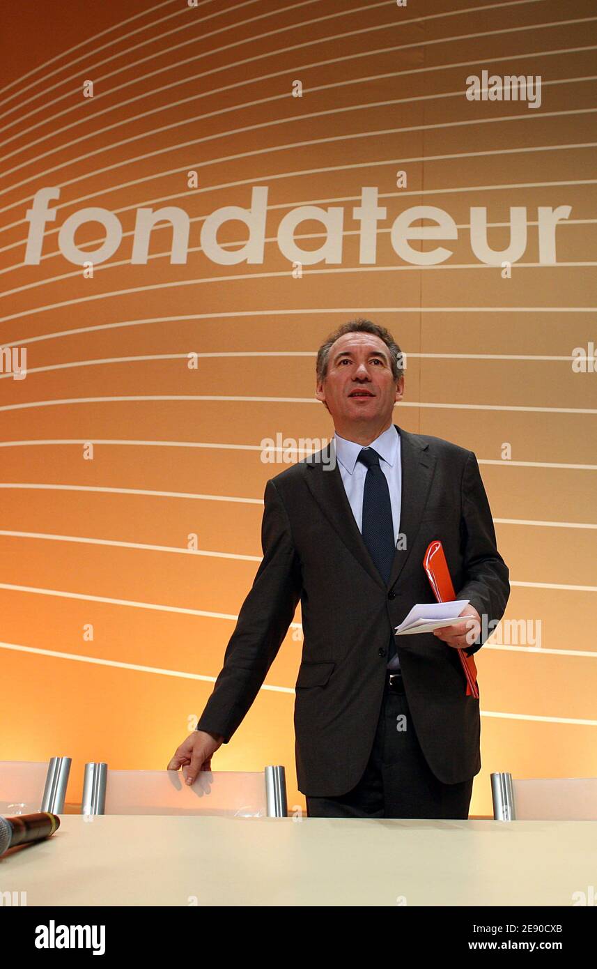 First modems hi-res stock photography and images - Alamy