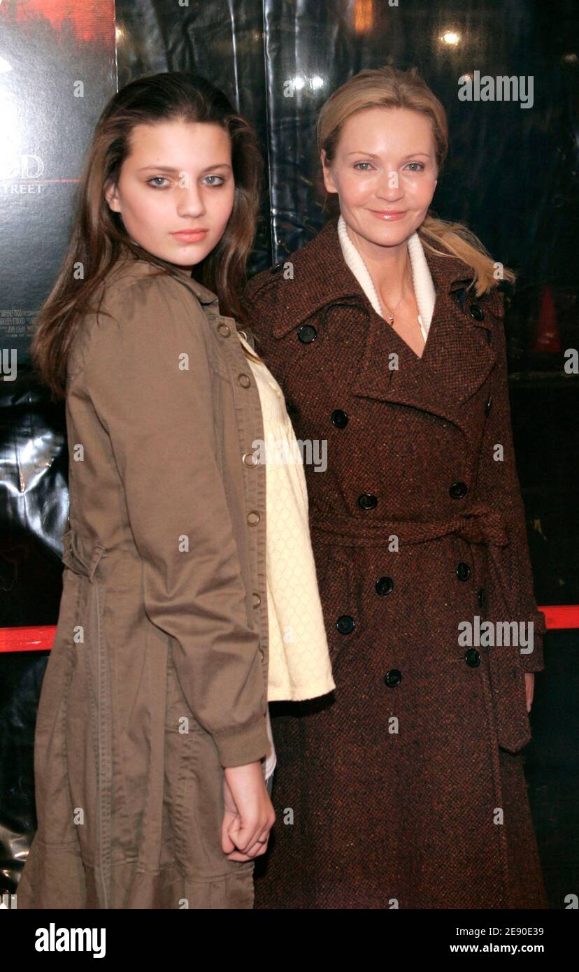Joan allen and her daughter hi-res stock photography and images - Alamy