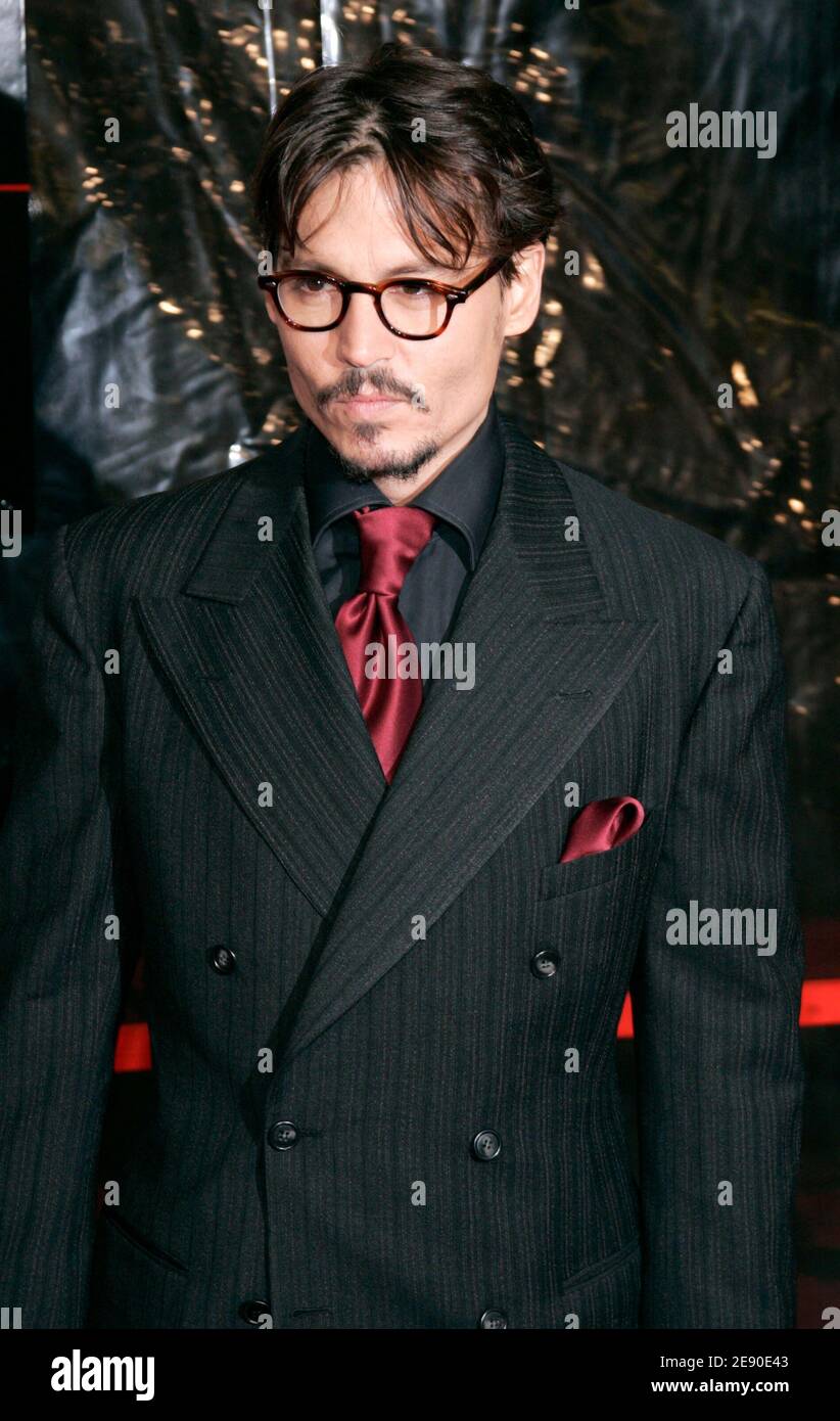 Film star Johnny Depp arriving for the Dreamworks premiere of 'Sweeny ...