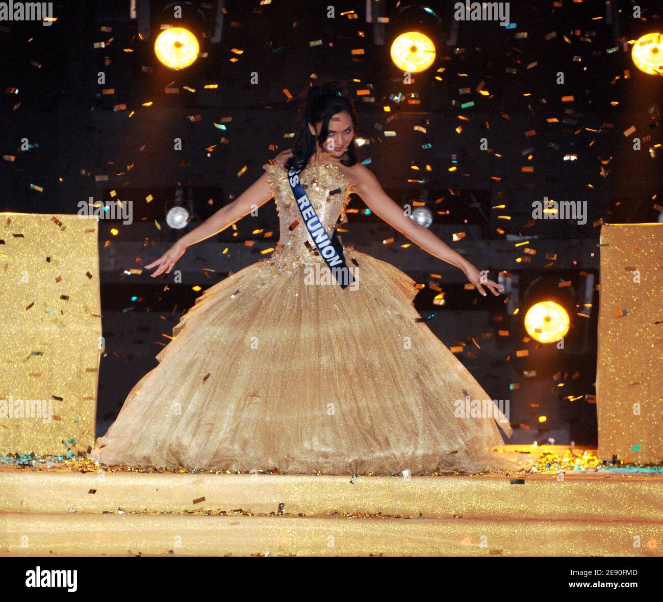 Miss Reunion Valerie Begue is crowned Miss France 2008 during the 2008 ...