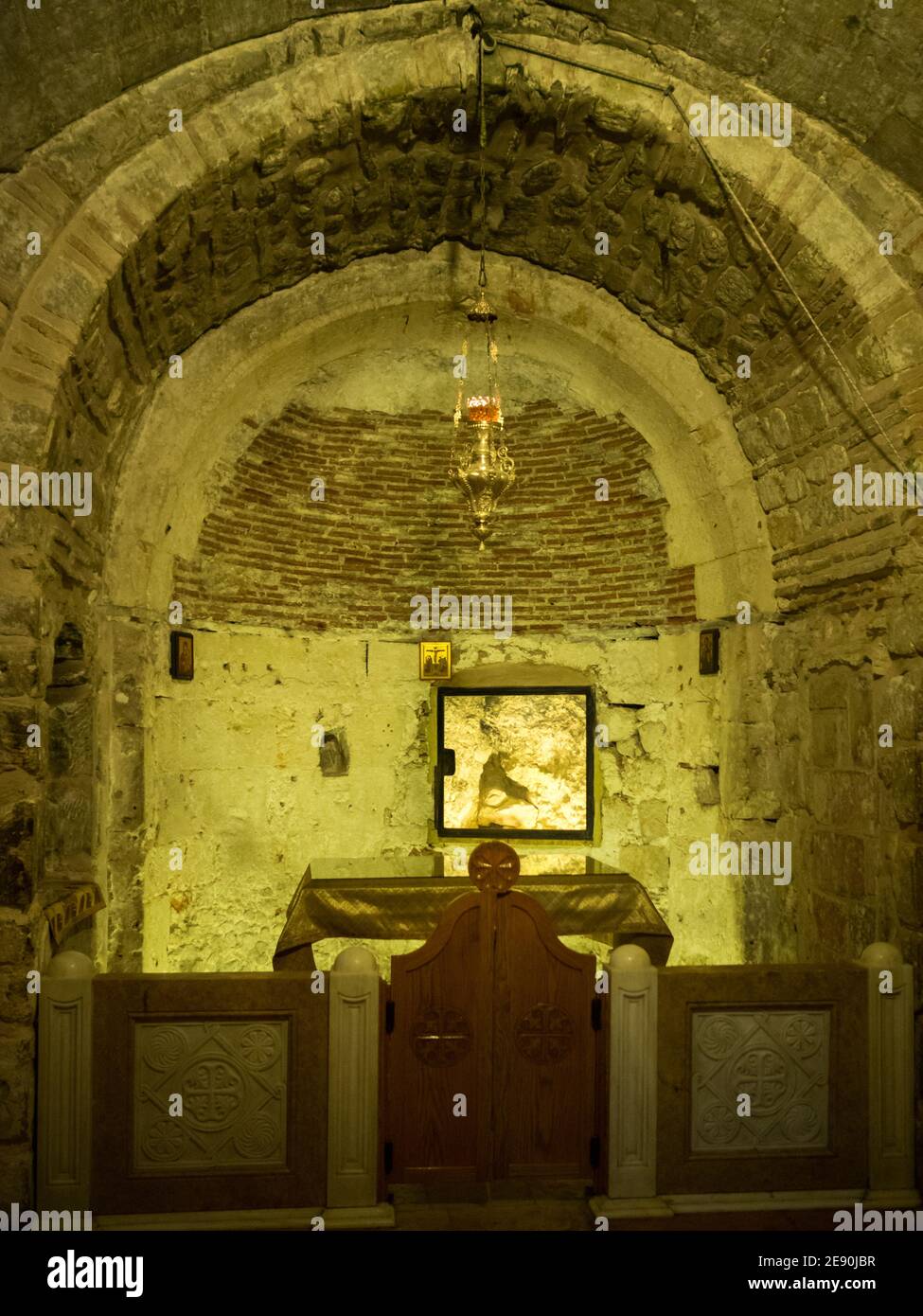 Cross discovery hi-res stock photography and images - Alamy