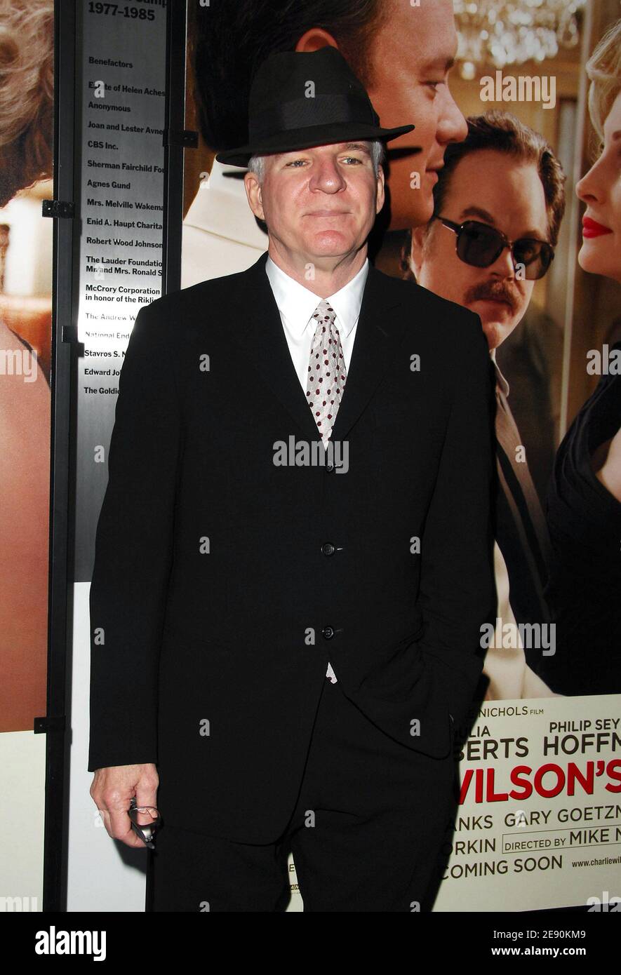 Steve martin arrives for the hi-res stock photography and images - Alamy