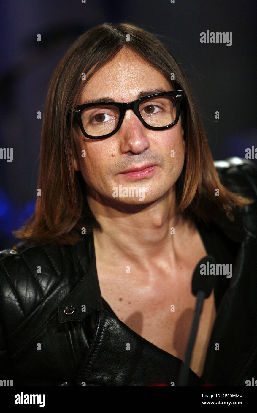 Benjamin Galopin on a French TV Show, taped in Saint-Denis, North of ...