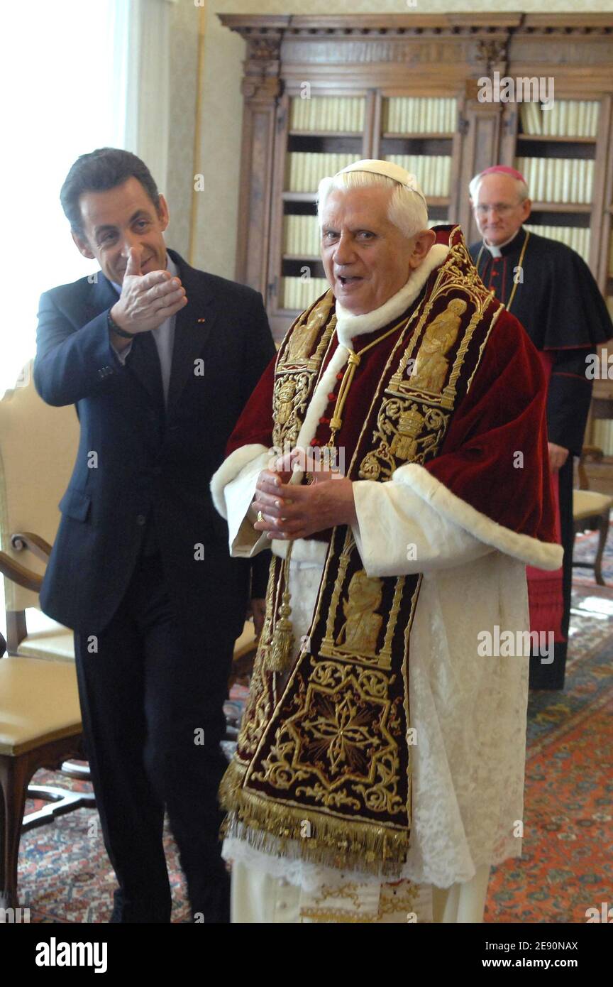 Pope Benedict XVI meets French President Nicolas Sarkozy at his private ...