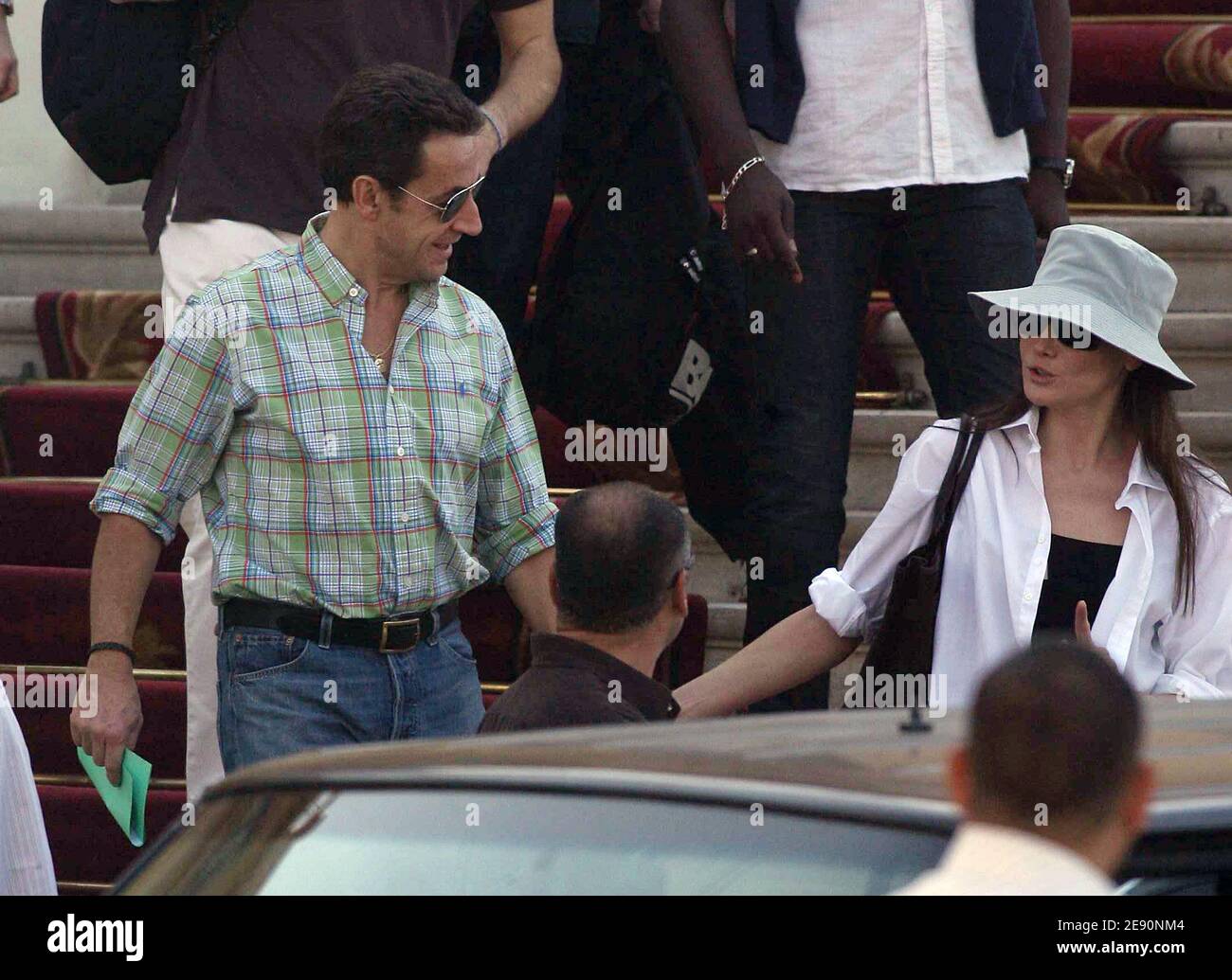 Carla bruni nicolas sarkozy egypt hi-res stock photography and images ...