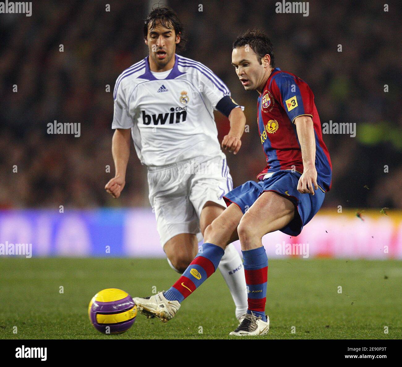 Real madrid barcelona 2007 hi-res stock photography and images - Alamy
