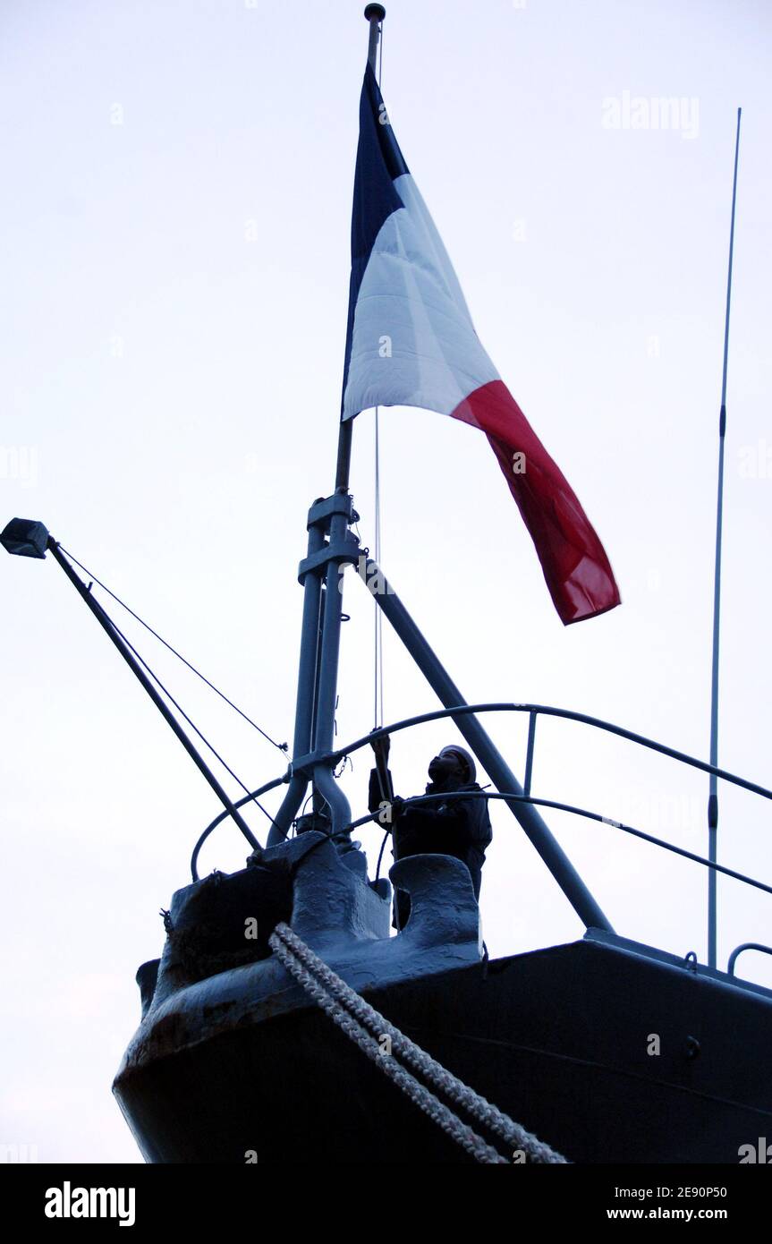 Ship flag language hi-res stock photography and images - Alamy