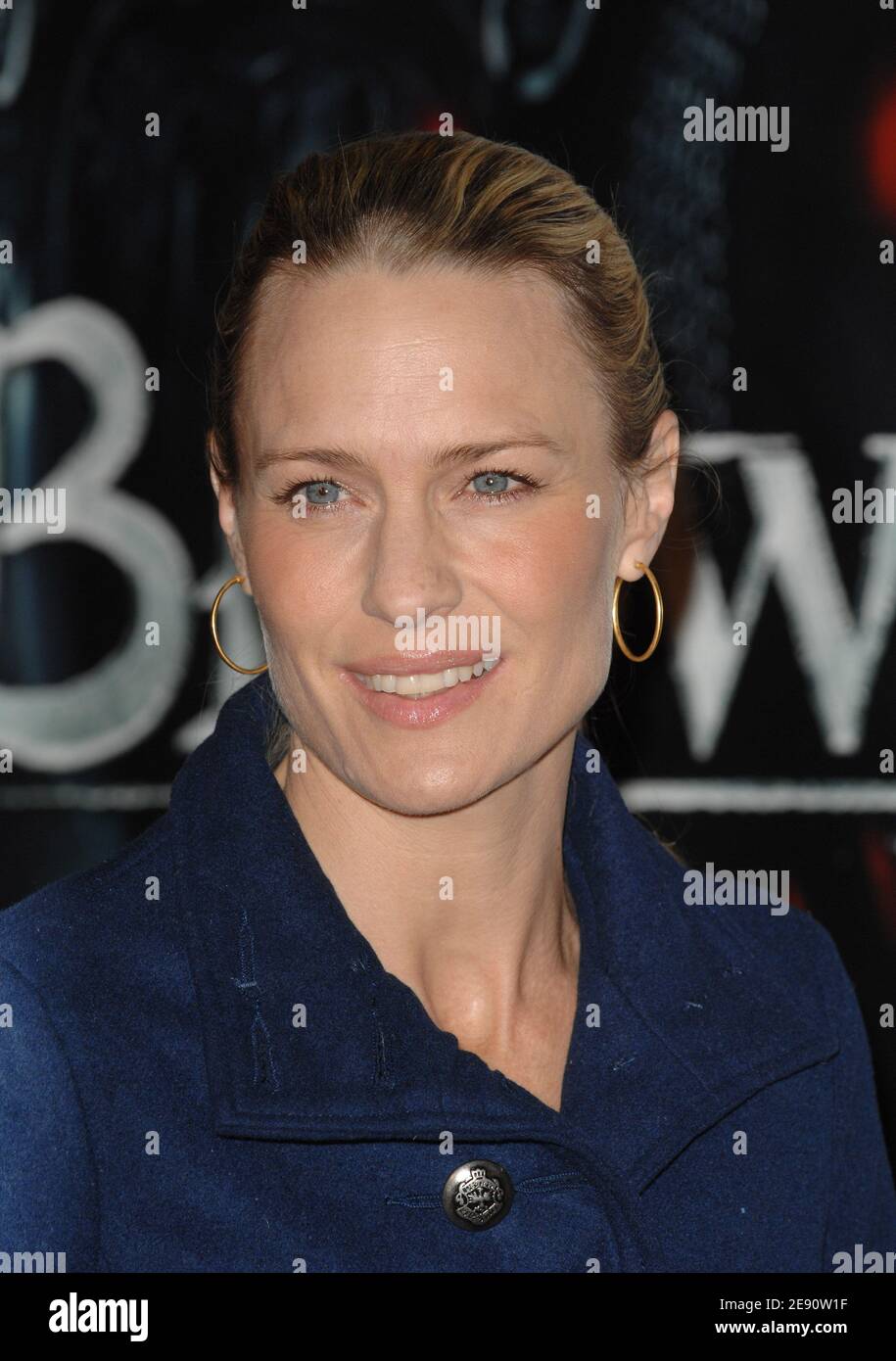 Robin Wright Penn attends the premiere of "Beowulf" in Westwood Village ...