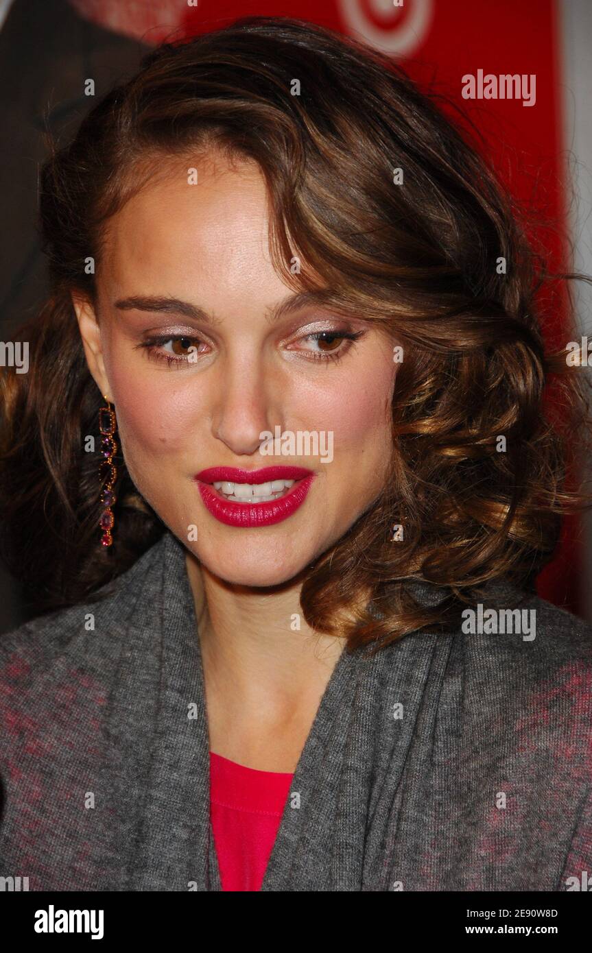 Actress Natalie Portman attends the world premiere of 'Mr. Magorium's ...