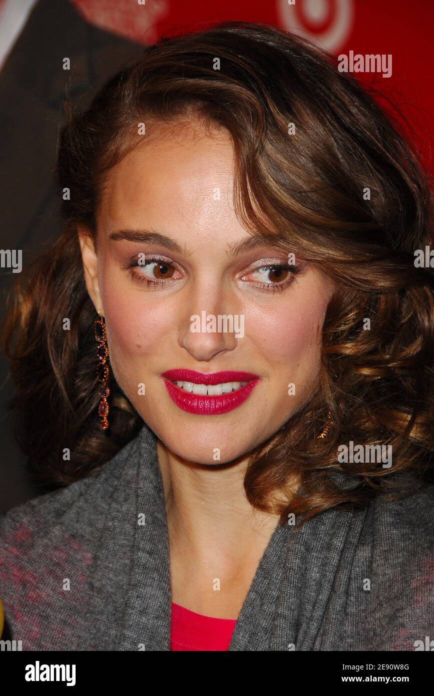 Actress Natalie Portman attends the world premiere of 'Mr. Magorium's ...