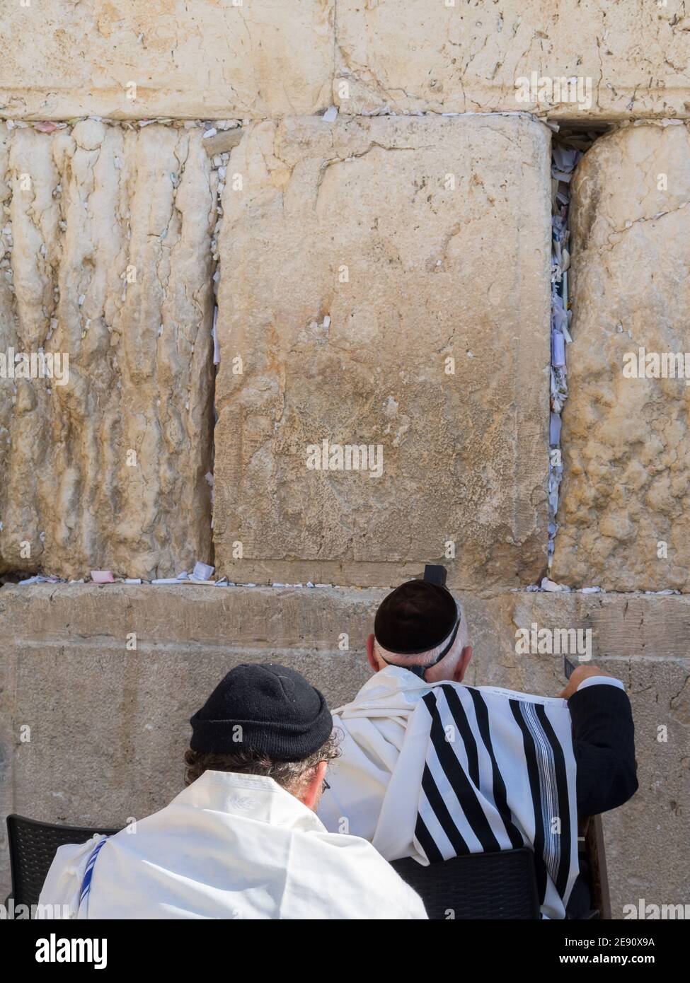Old Jewish men in traditional costume by the Western Wall Stock Photo ...