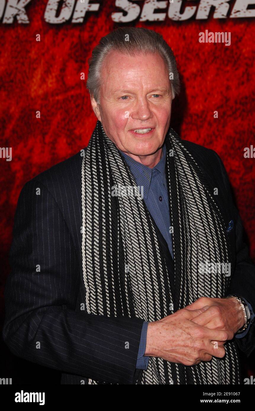 Actor Jon Voight attends the premiere of 'National Treasure: Book of ...