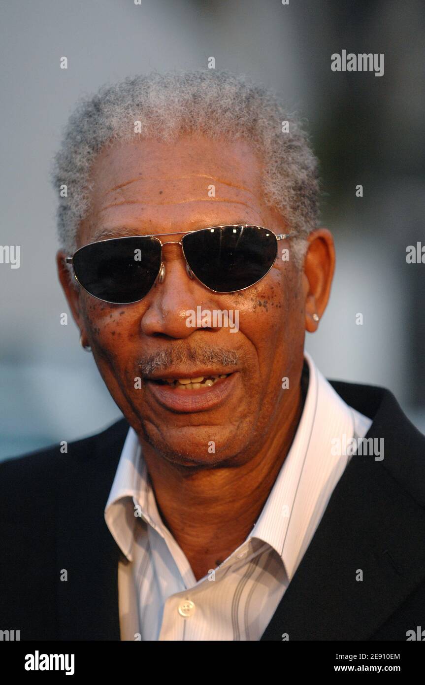 Morgan Freeman attends Warner Bros.' "The Bucket List" premiere at the ...