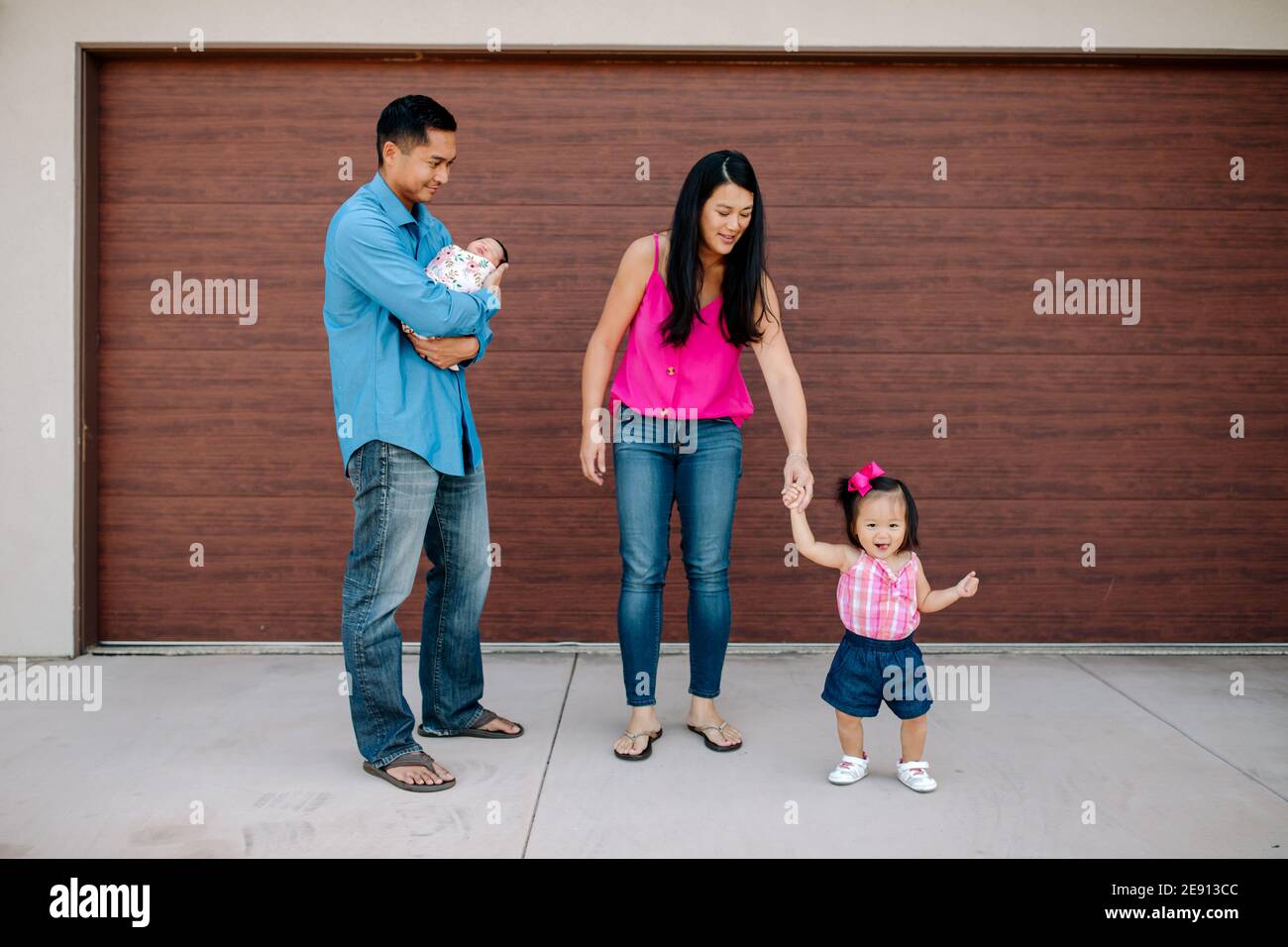 Asian american family mom dad father hi-res stock photography and images - Alamy