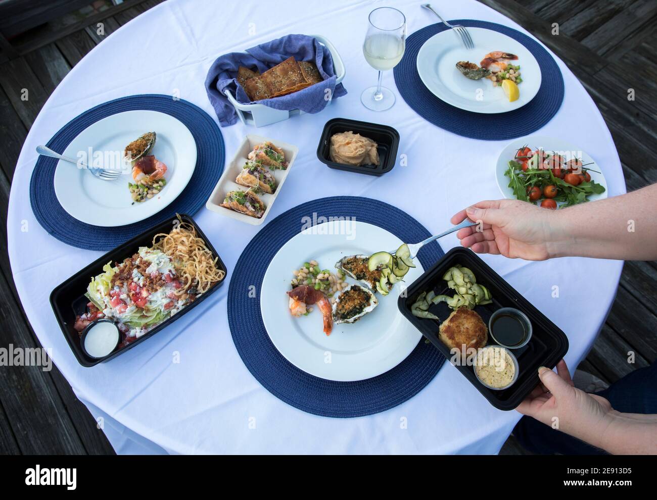 Fancy takeout hi-res stock photography and images - Alamy