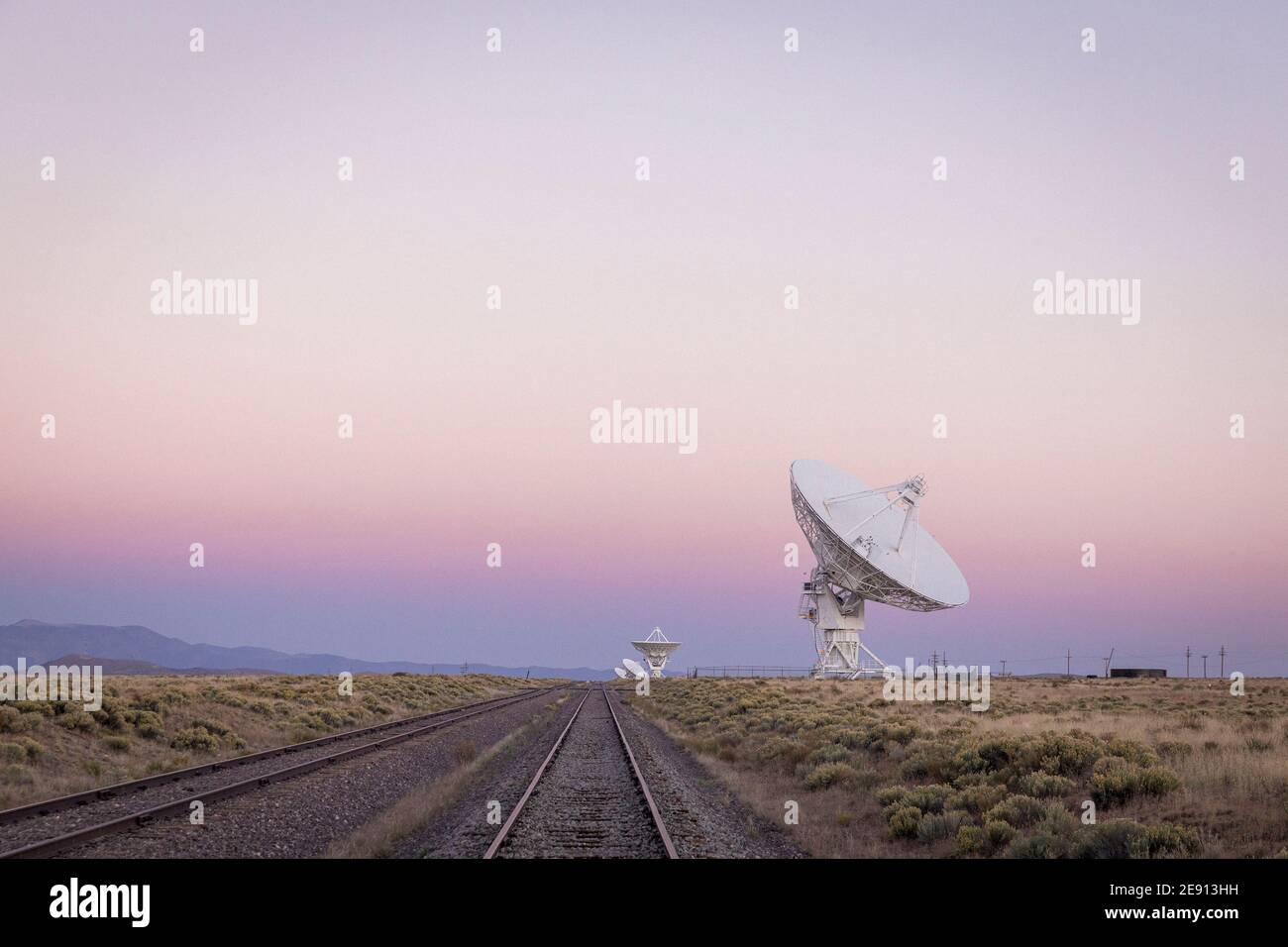 Very Large Array satellite dishes in New Mexico Stock Photo - Alamy