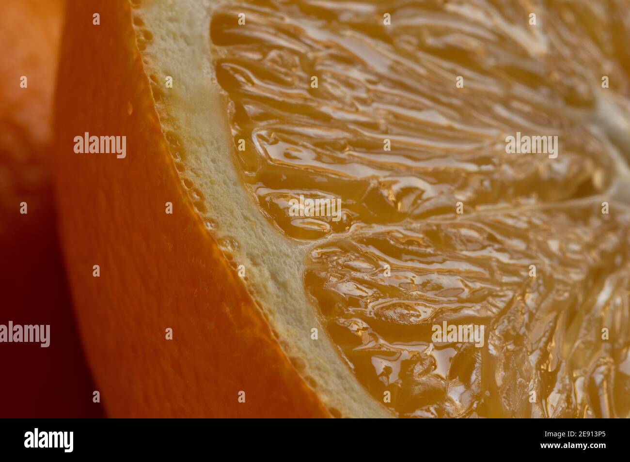 Orange cut in half hi-res stock photography and images - Alamy