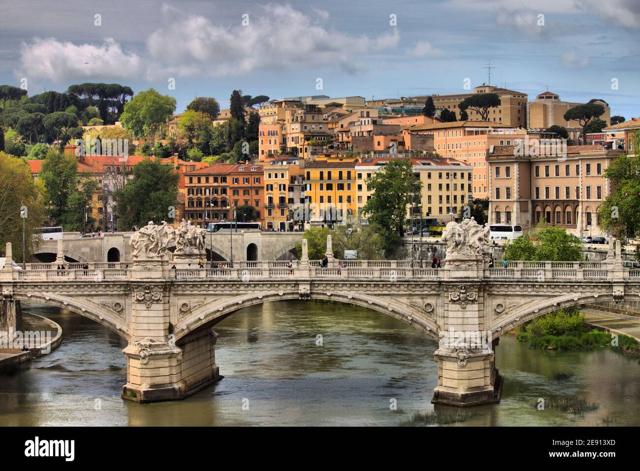 Ponte vittorio emmanuel ii hi-res stock photography and images - Alamy