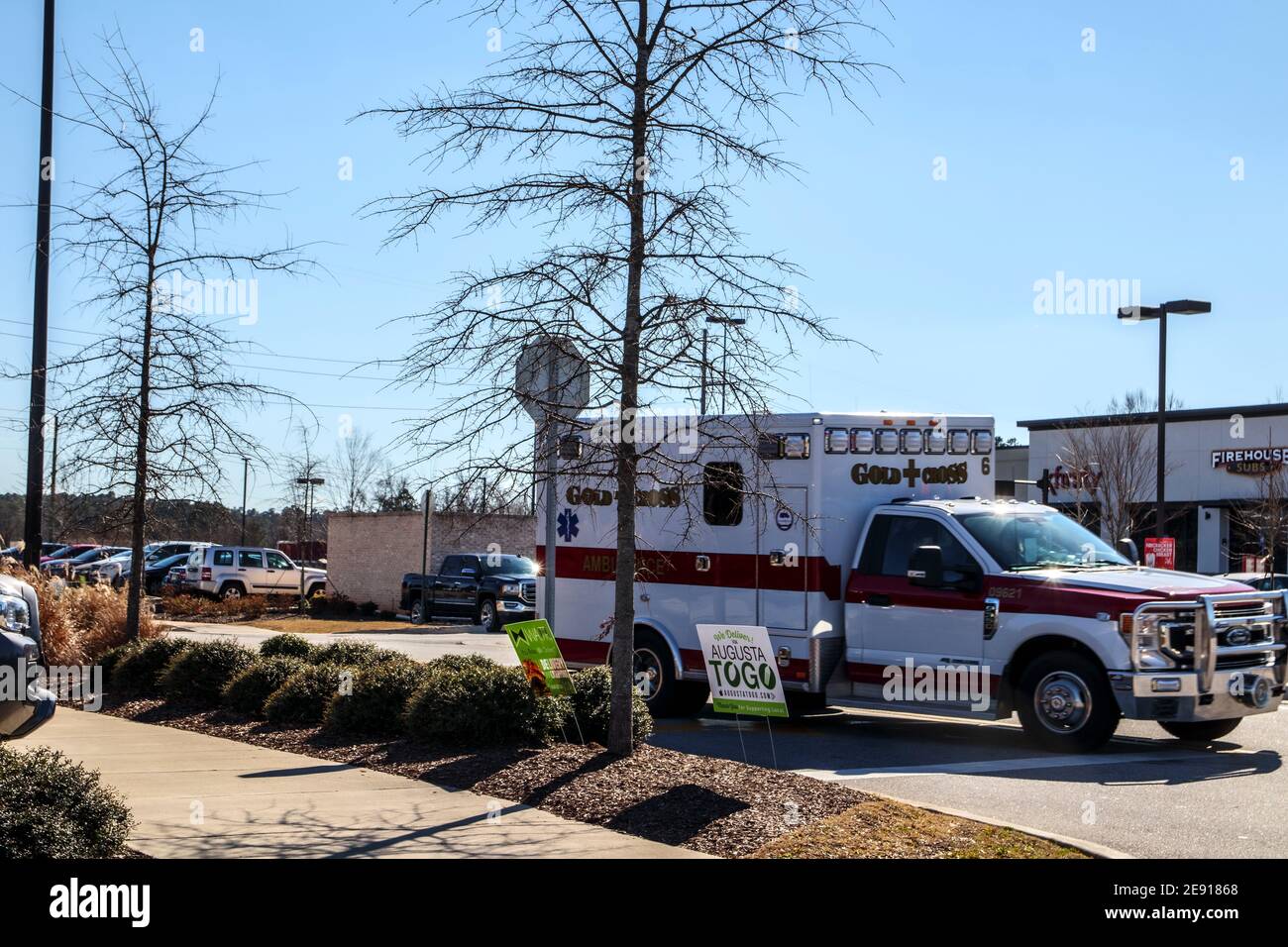 Gold ambulance hi-res stock photography and images - Alamy