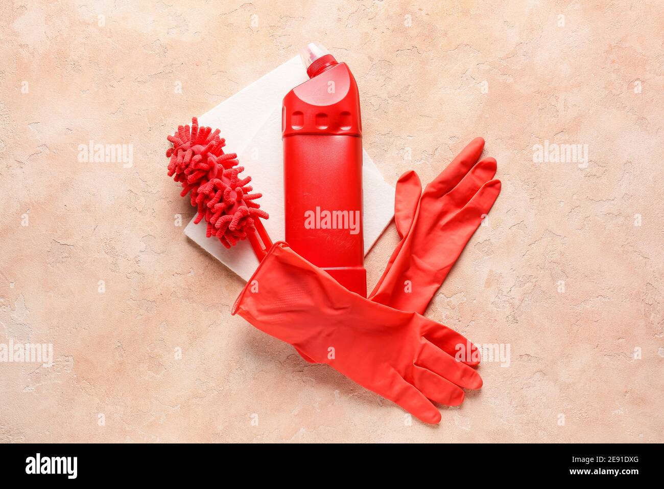 Set of cleaning supplies on color background Stock Photo - Alamy