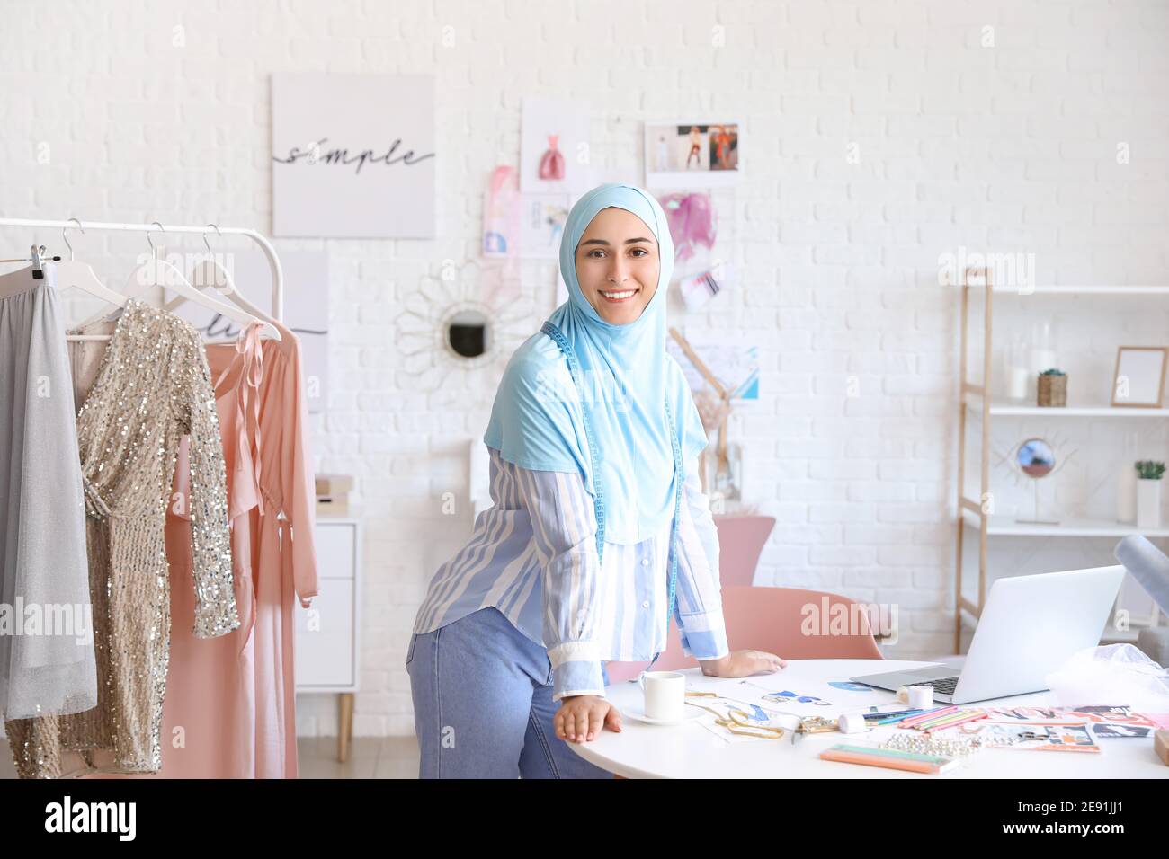 Muslim fashion designer hi-res stock photography and images - Alamy