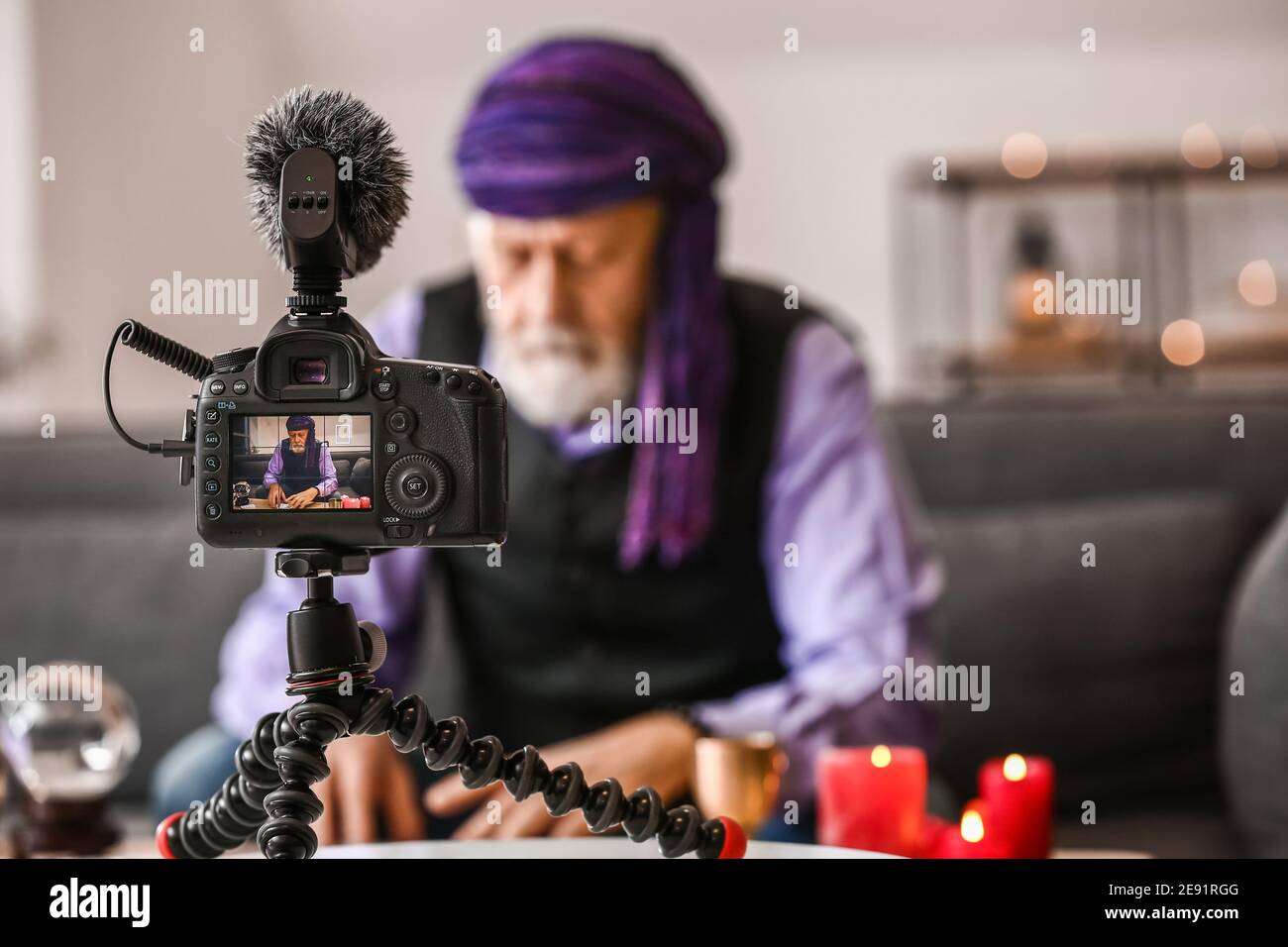 Male fortune teller spell hi-res stock photography and images - Alamy