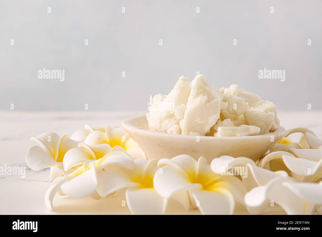 Shea tree flowers hi-res stock photography and images - Alamy