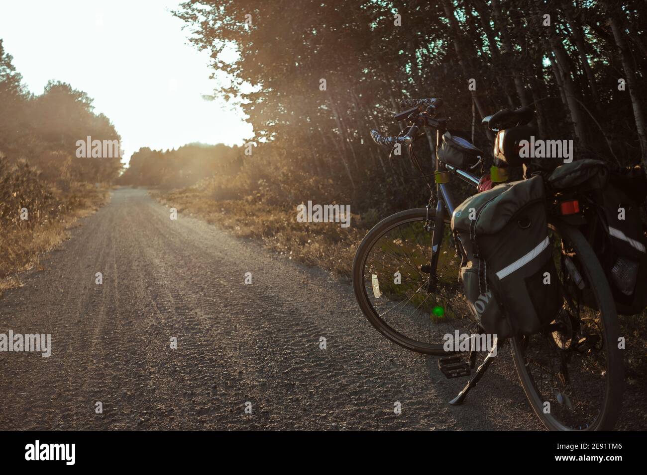 Field bike hi-res stock photography and images - Alamy