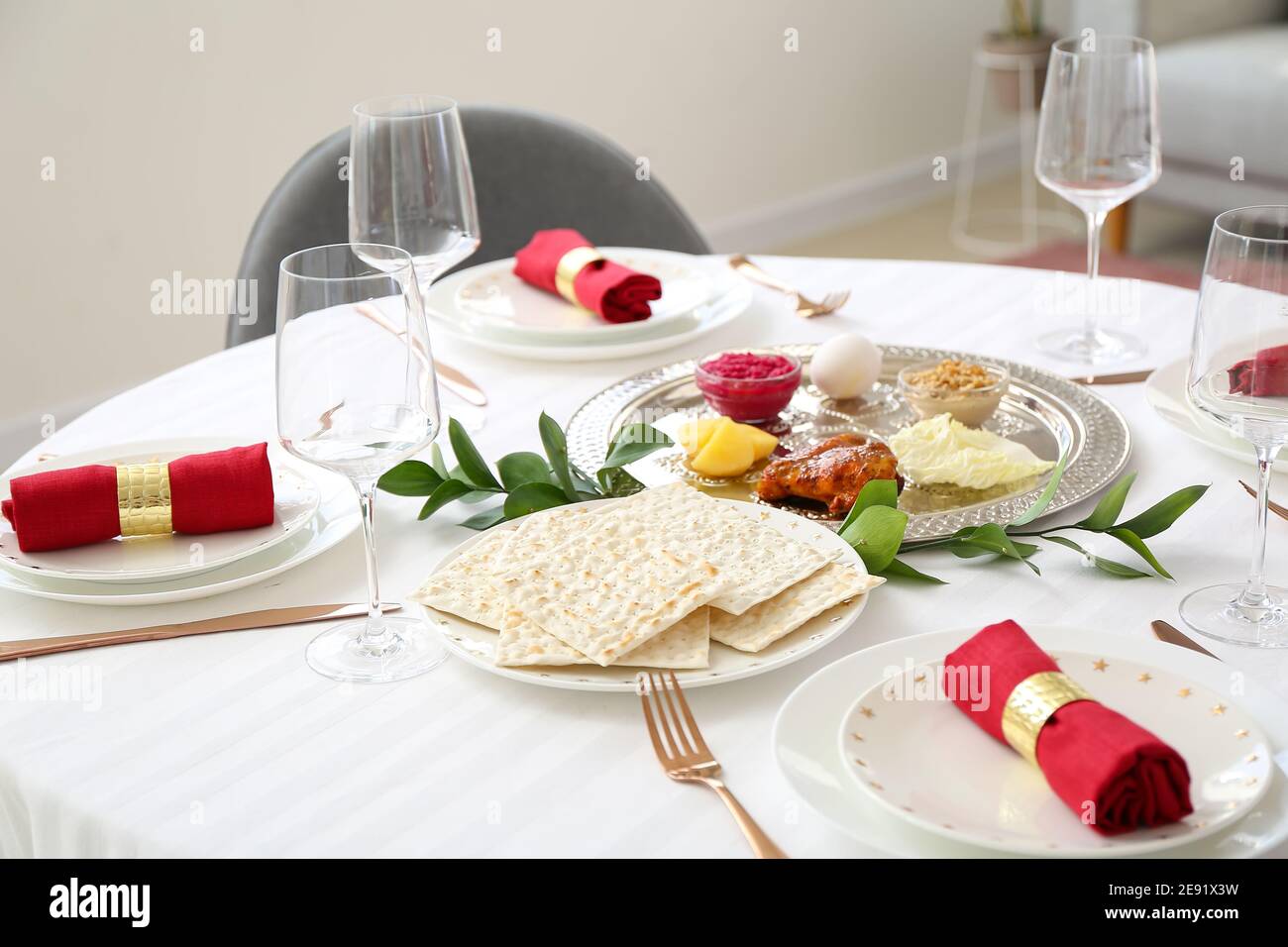 Table served for Passover Seder (Pesach Stock Photo - Alamy