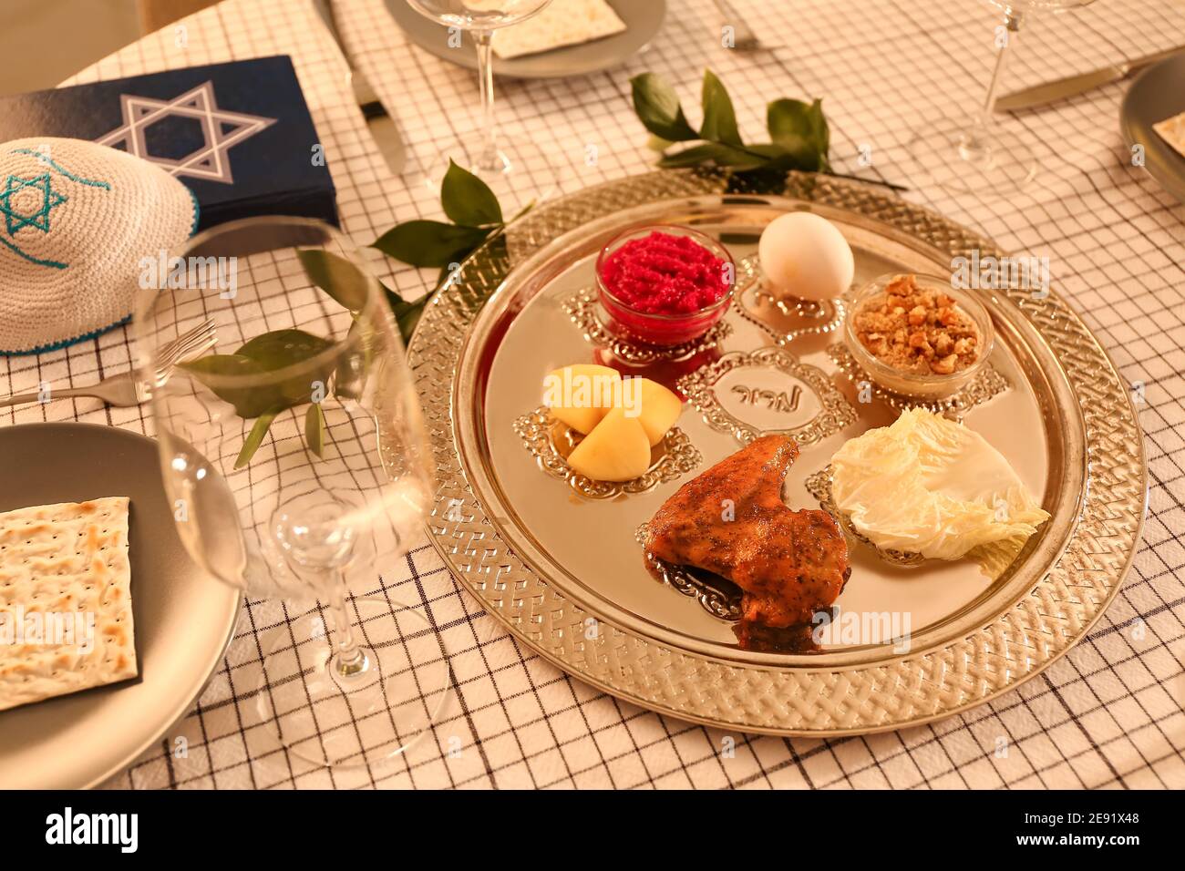 Table served for Passover Seder (Pesach Stock Photo - Alamy