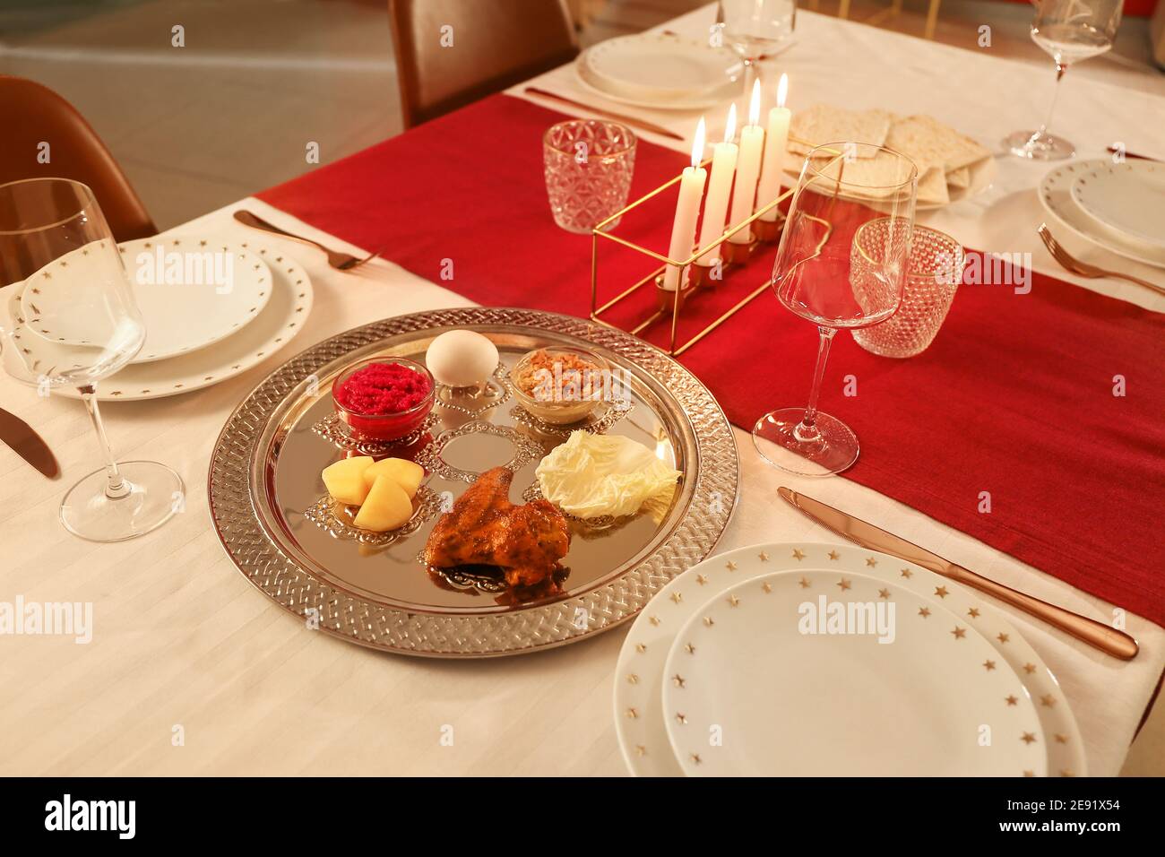 Table served for Passover Seder (Pesach Stock Photo - Alamy