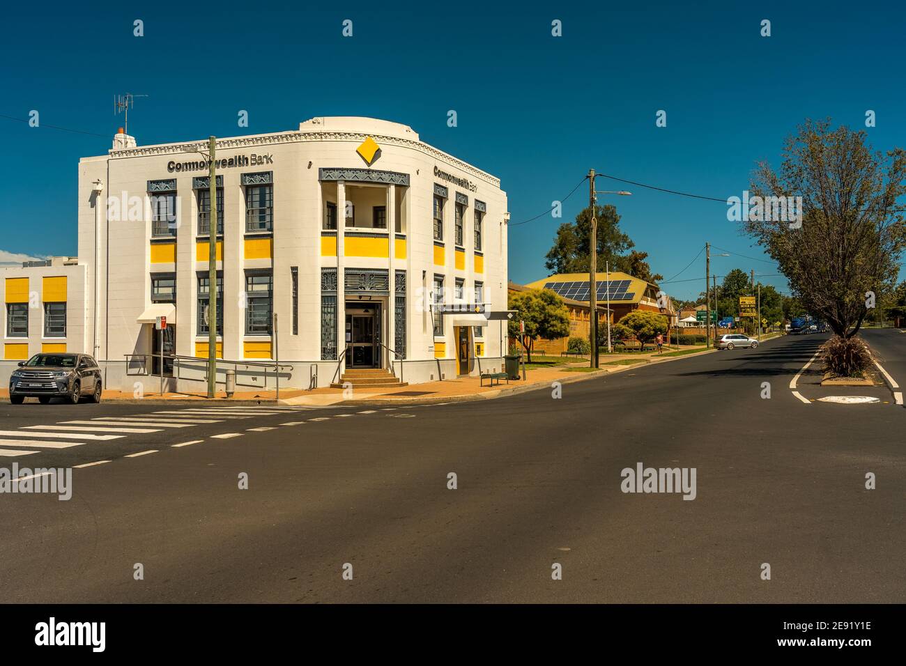 Historic commonwealth bank building hi-res stock photography and images ...