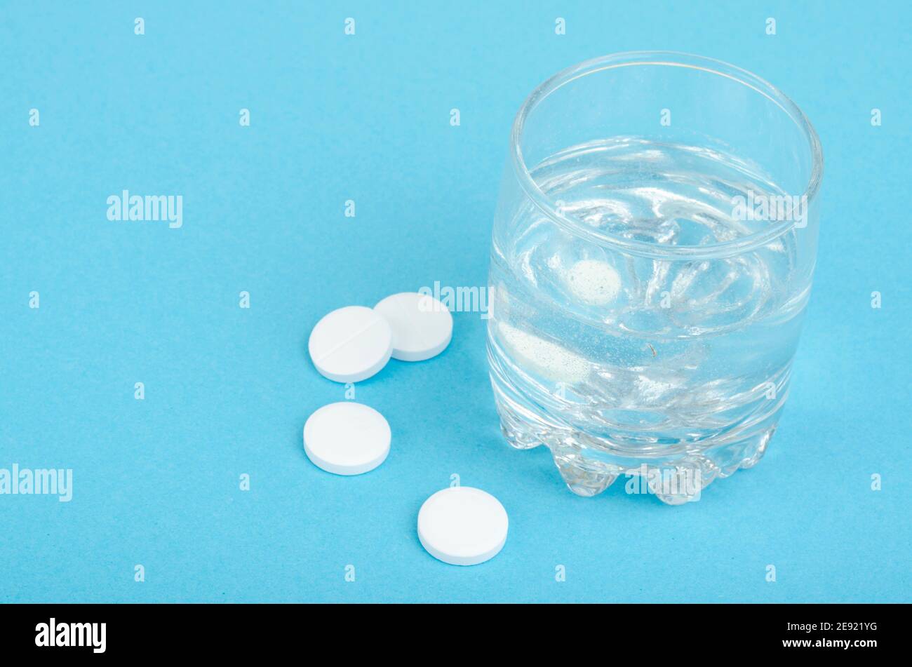 Round effervescent tablets hi-res stock photography and images - Alamy