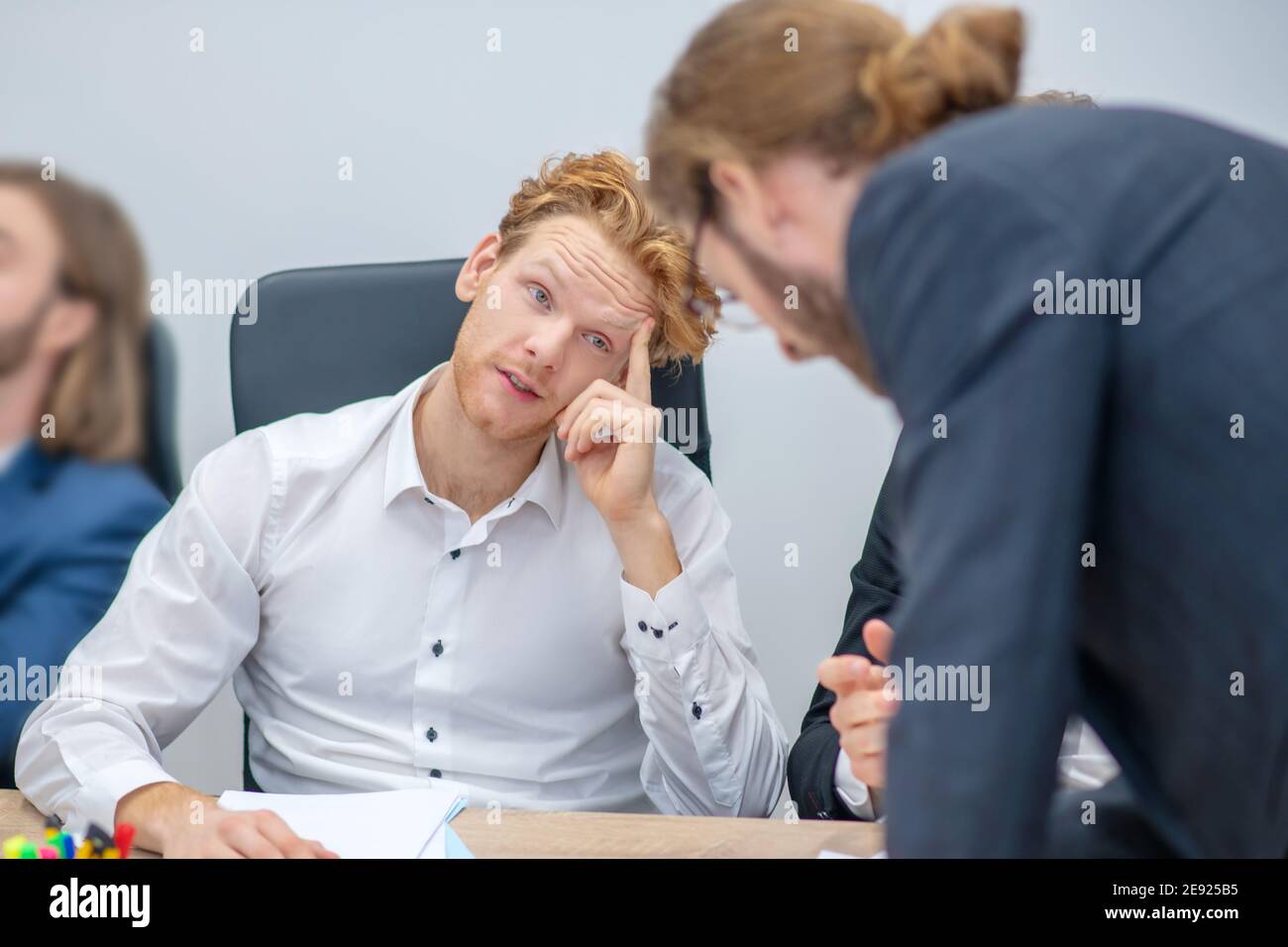 Attentive posture hi-res stock photography and images - Alamy