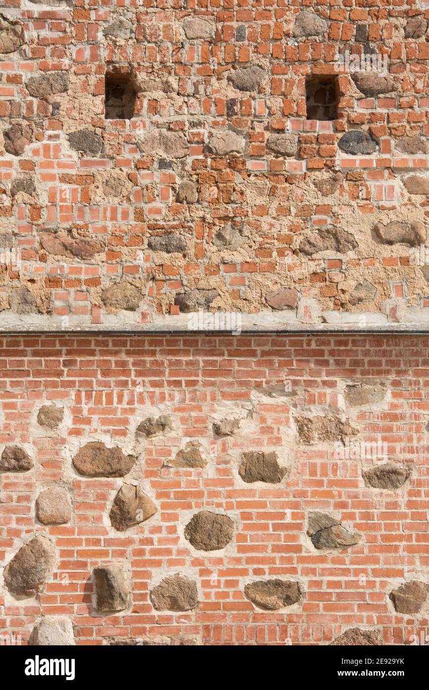 Embedded bricks hi-res stock photography and images - Alamy