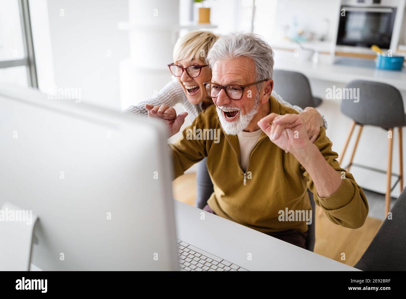 Old man computer learning hi-res stock photography and images - Alamy