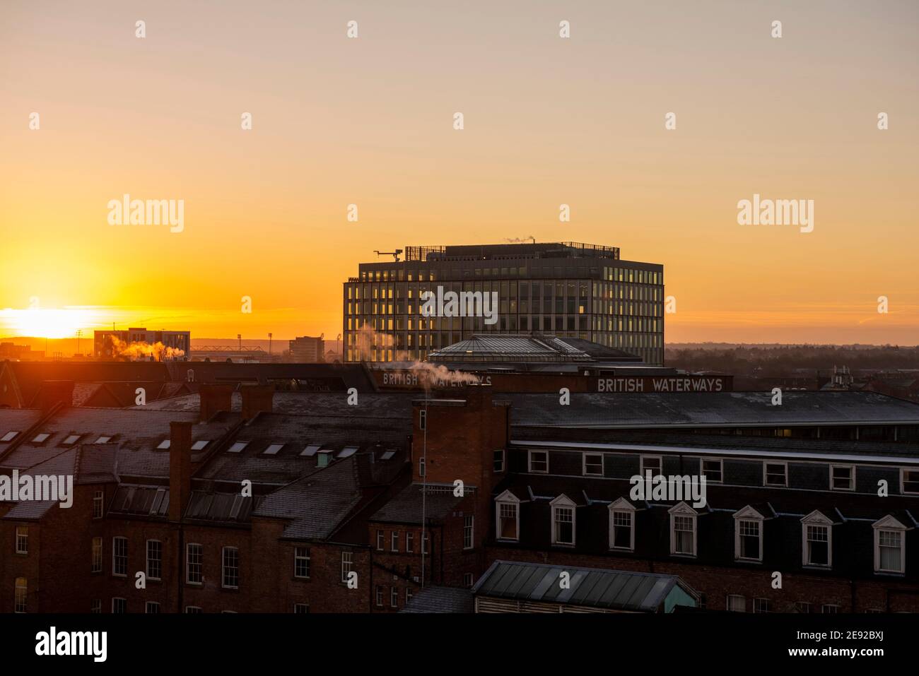Nottingham england skyline city silhouette hi-res stock photography and ...