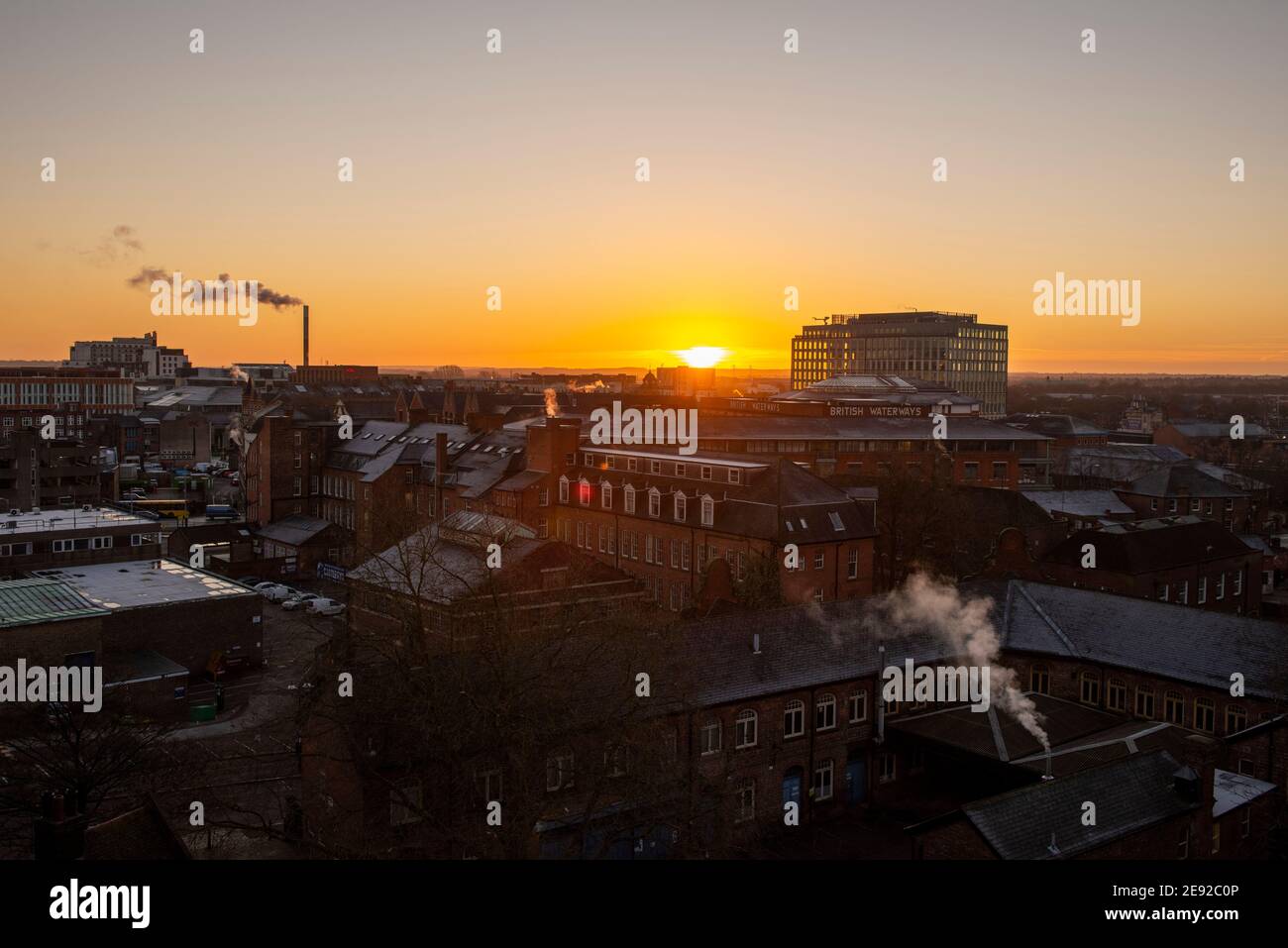 Nottingham england skyline city silhouette hi-res stock photography and ...