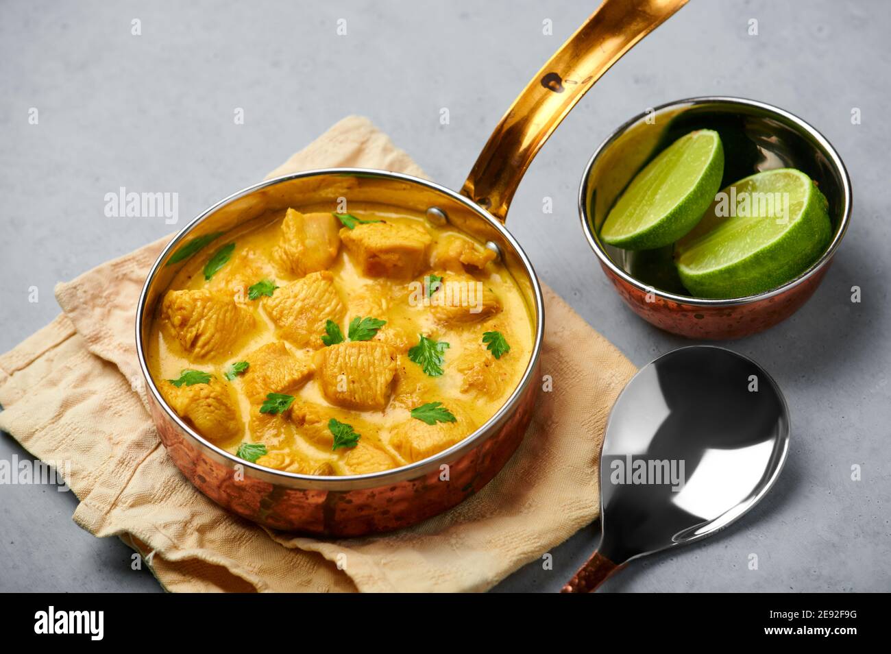 Chicken korma hi-res stock photography and images - Alamy