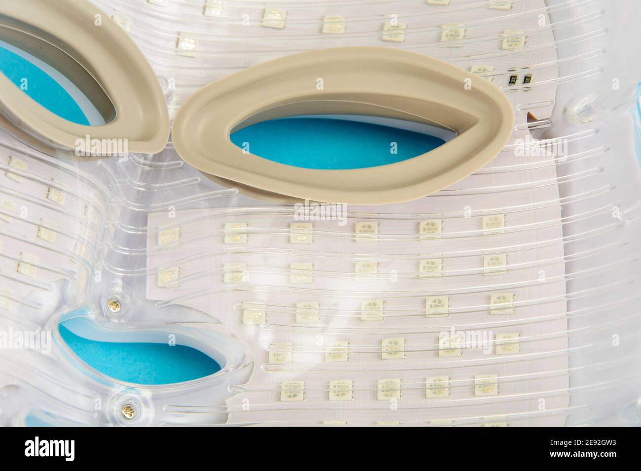 LED face mask. A device for lightening and rejuvenating the skin ...