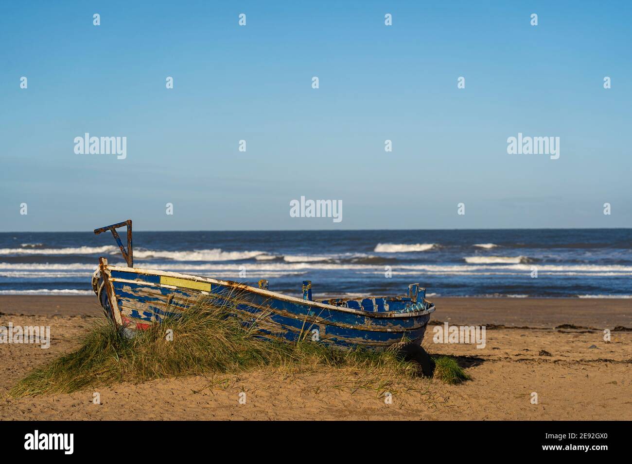 cobble fishing boats on a beach Stock Photo - Alamy