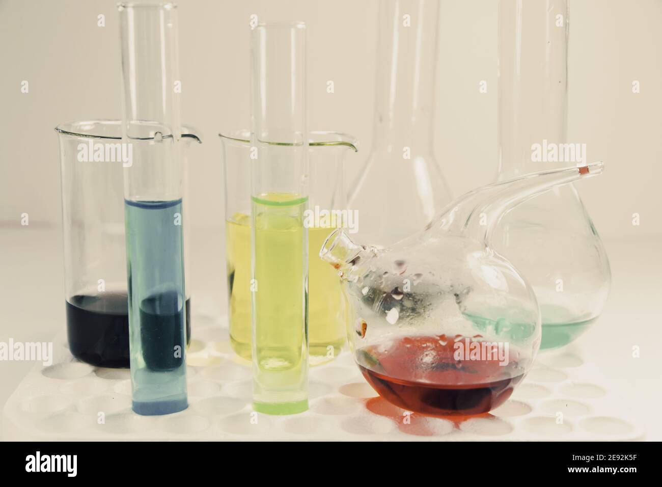 Elements biology hi-res stock photography and images - Alamy