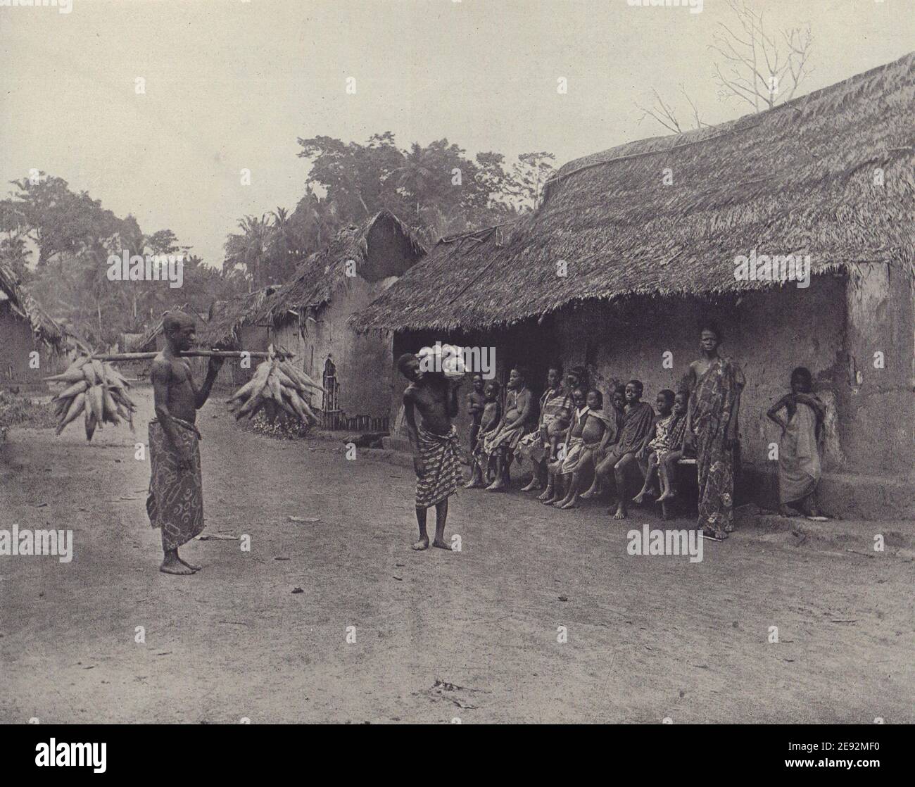 Antique ivory hi-res stock photography and images - Alamy