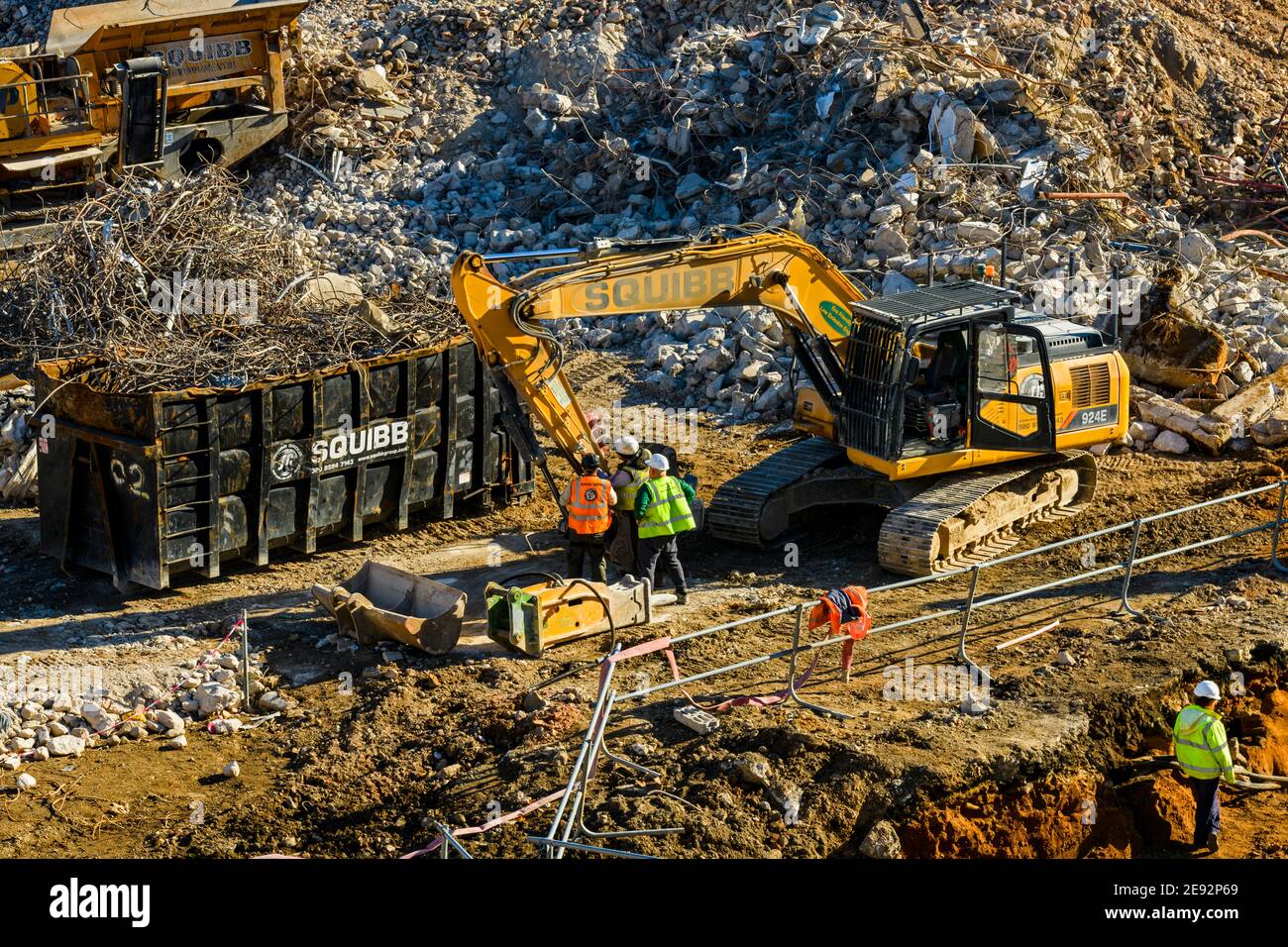 Hydraulic concrete pile breaker hi-res stock photography and images - Alamy