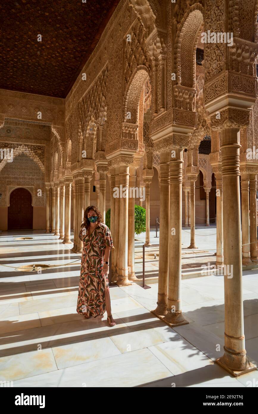 Courtyard of the mosque of the alhambra hi-res stock photography and ...
