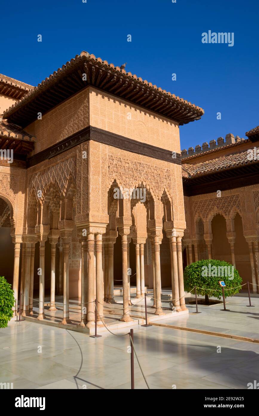 Alhambra court facade hi-res stock photography and images - Alamy